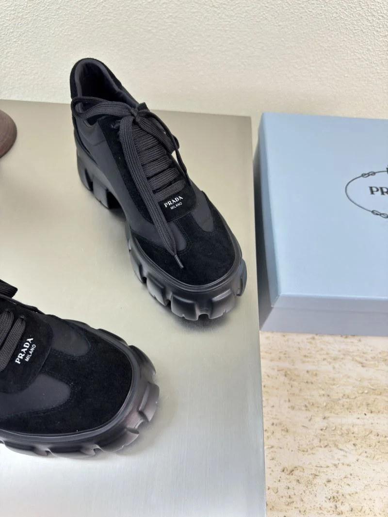 Top match Prada Low Shoes