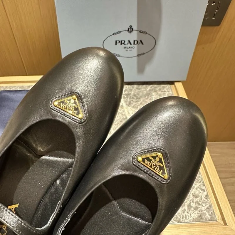 Economical Prada Low Shoes