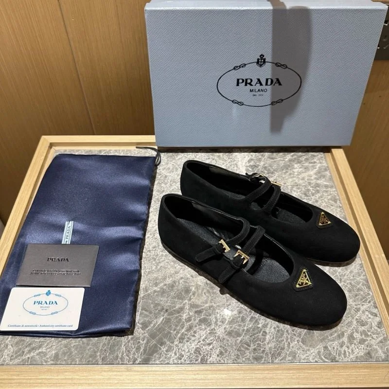 Cut-rate Prada Low Shoes