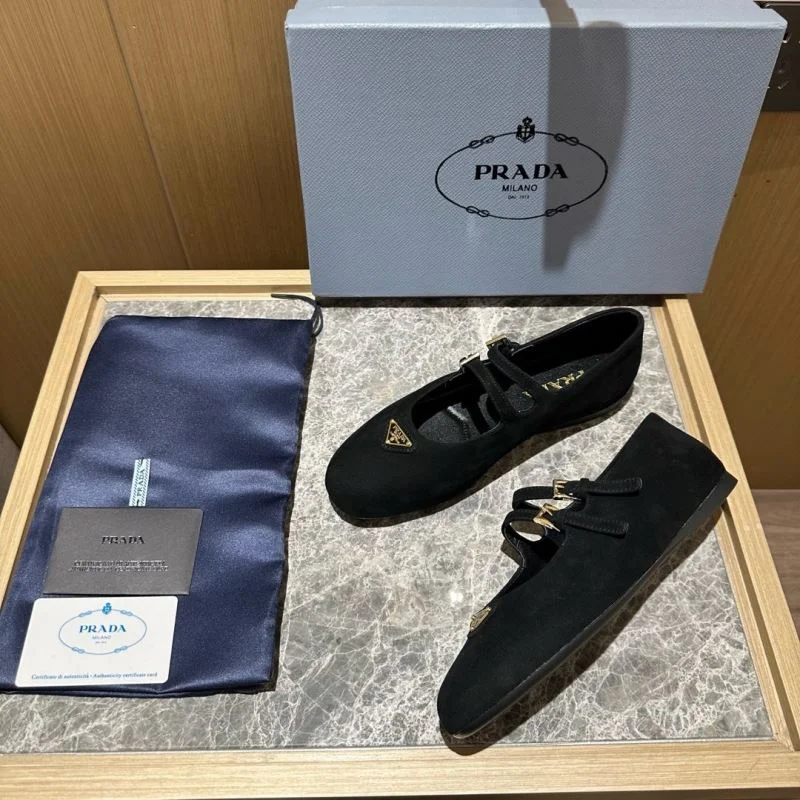 Cut-rate Prada Low Shoes