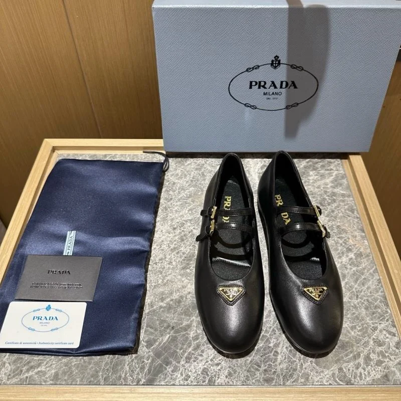 Prada Low Shoes