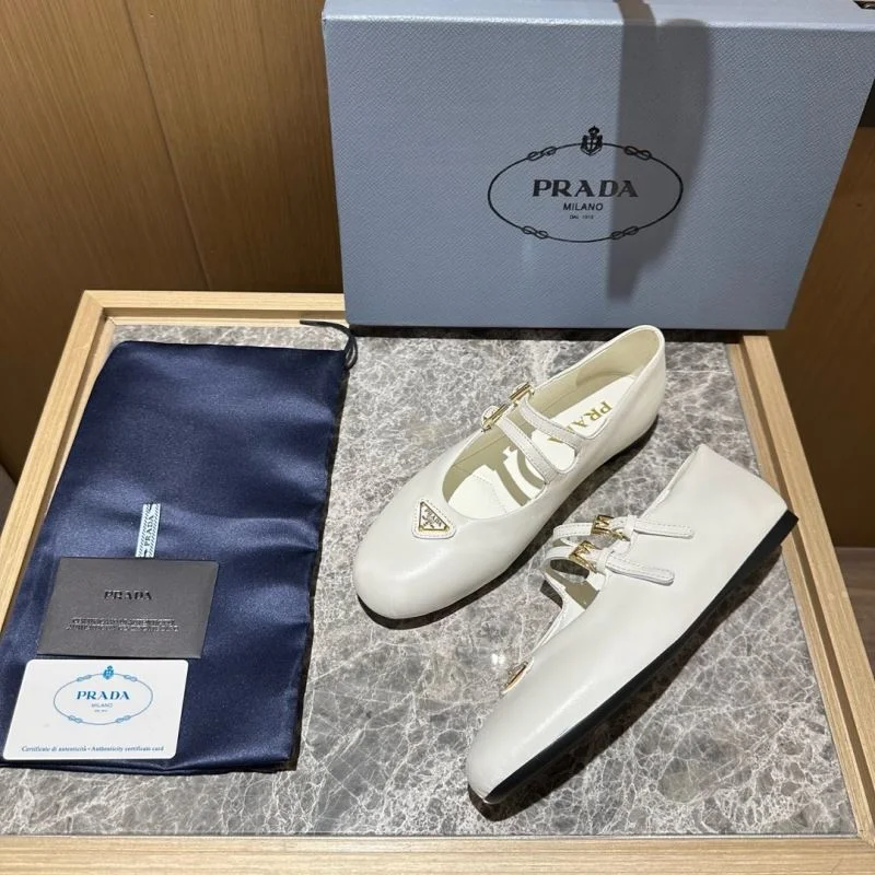 Precise copy Prada Low Shoes
