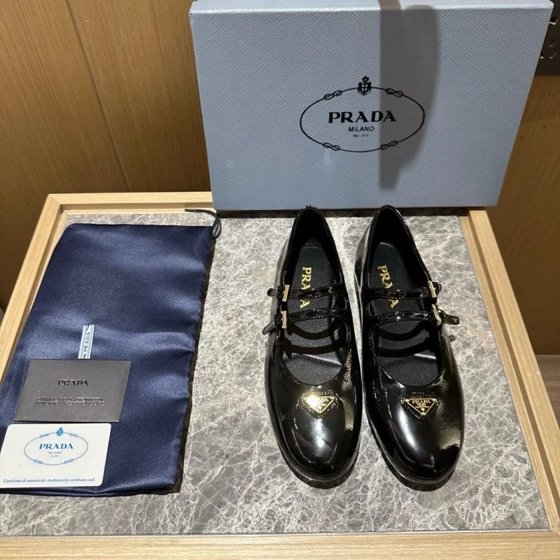 Prada Low Shoes