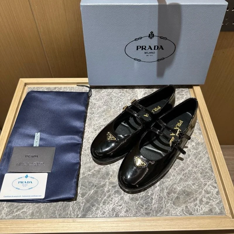 Official Prada Low Shoes