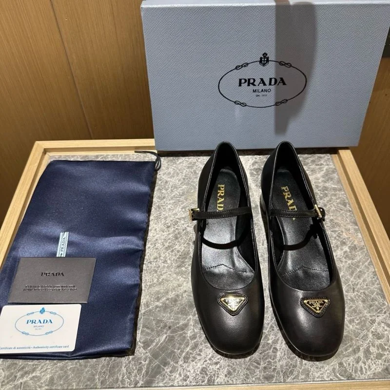 Prada Low Shoes