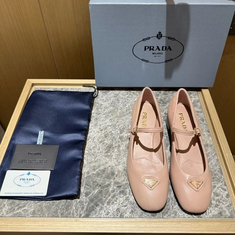 Prada Low Shoes