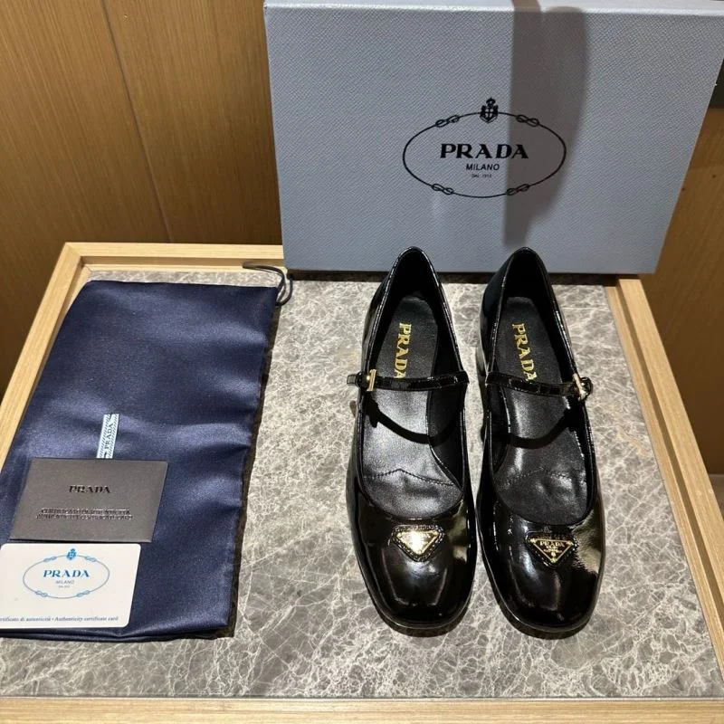 Prada Low Shoes