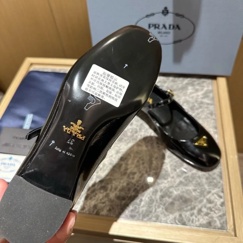 Brand-original Prada Low Shoes