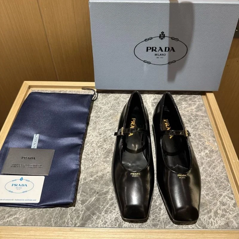 Prada Low Shoes