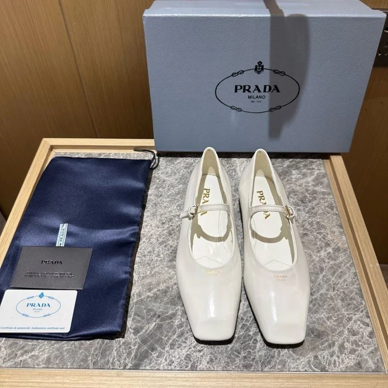 Prada Low Shoes
