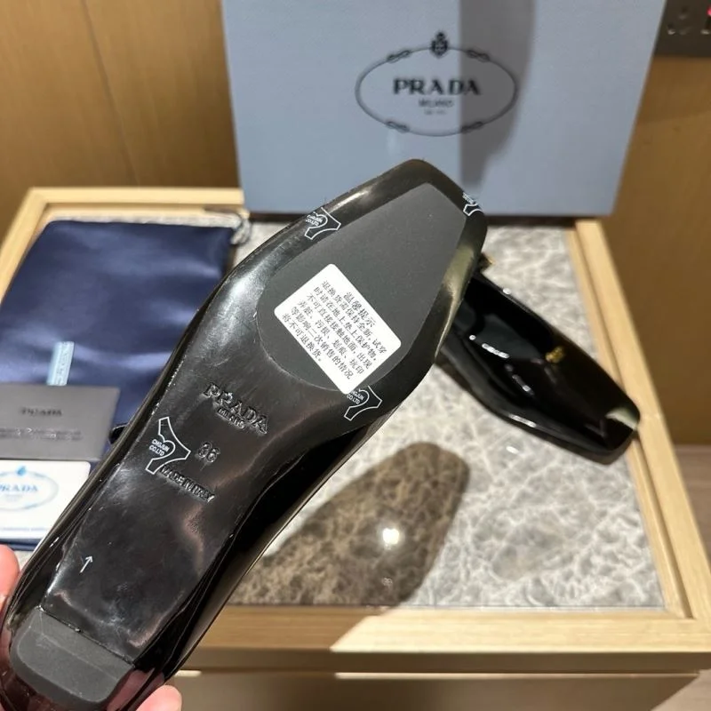 1:1 copy Prada Low Shoes
