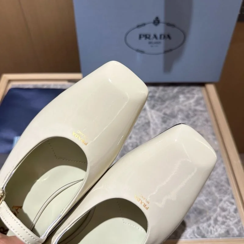Bargain Prada Low Shoes