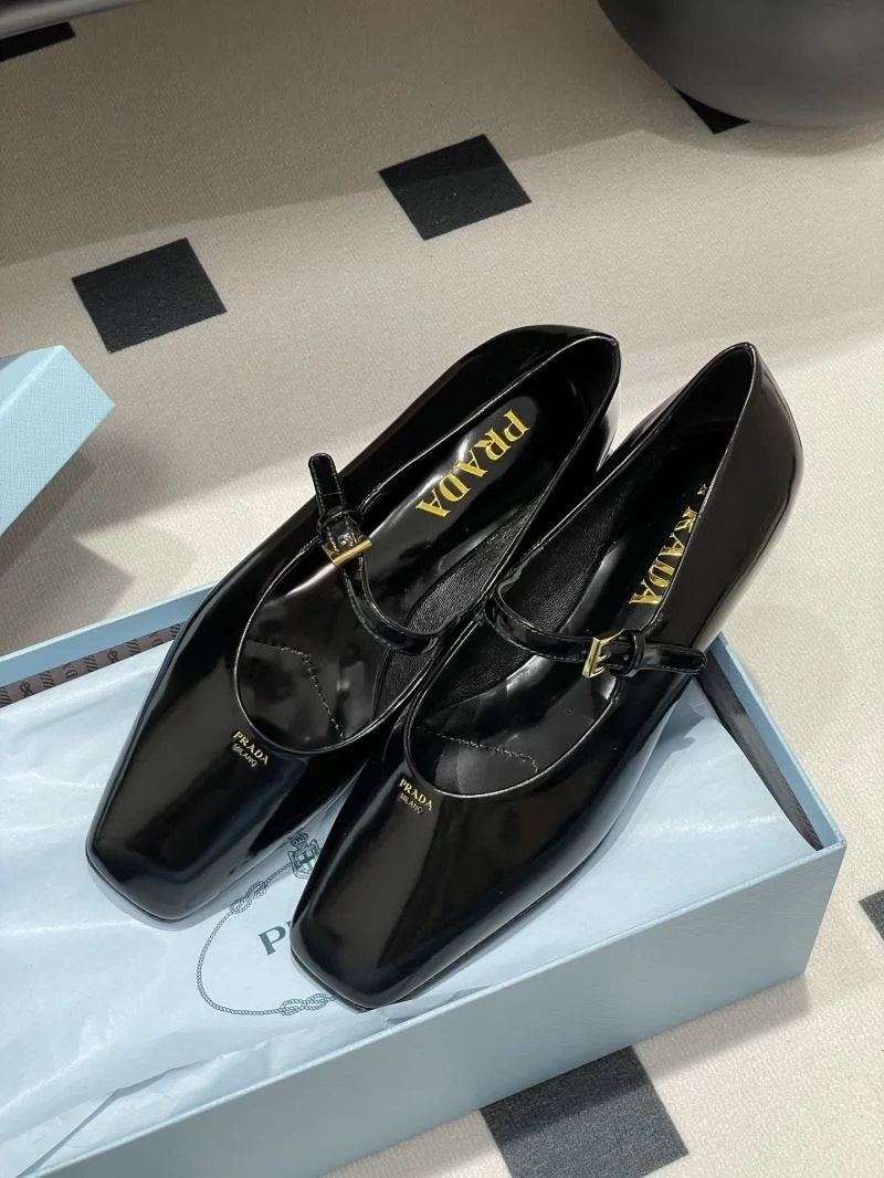 Economical Prada Low Shoes