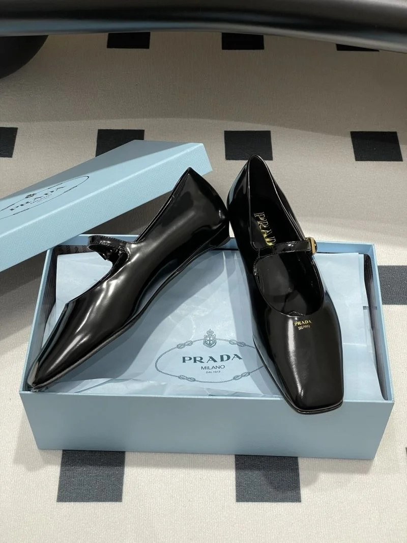 Economical Prada Low Shoes