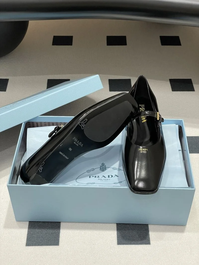 Economical Prada Low Shoes