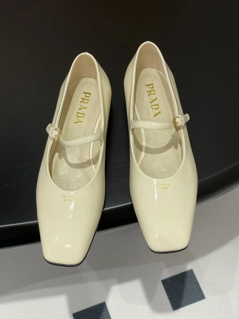Economical Prada Low Shoes