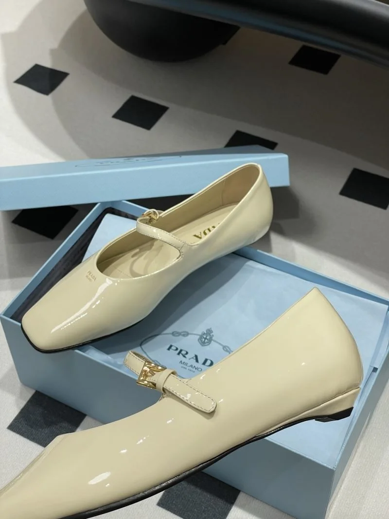Economical Prada Low Shoes