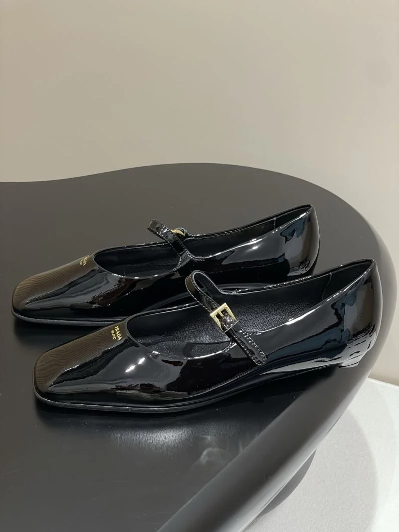 Inexpensive Prada Low Shoes