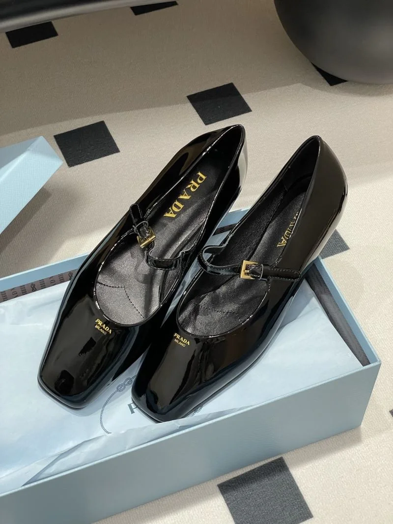 Inexpensive Prada Low Shoes