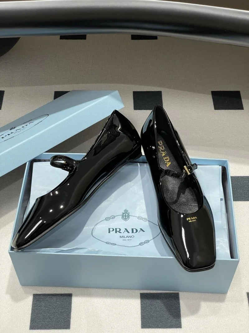 Inexpensive Prada Low Shoes
