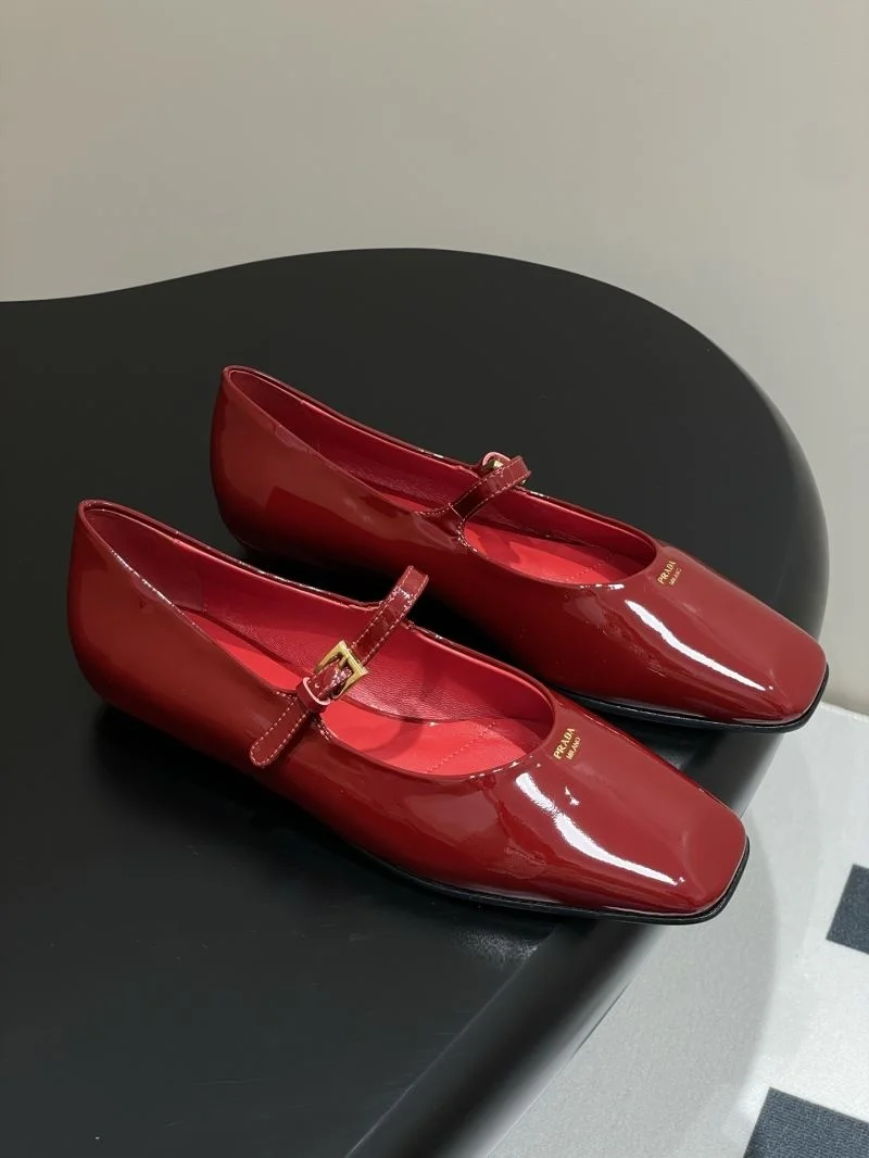 Prada Low Shoes