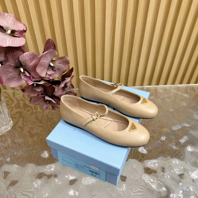 Prada Low Shoes