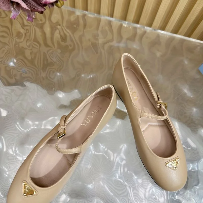 Precise copy Prada Low Shoes