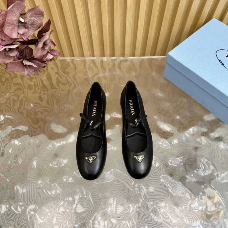 High fidelity Prada Low Shoes