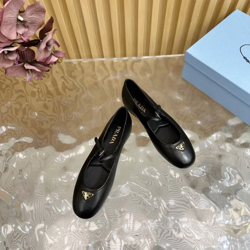 High fidelity Prada Low Shoes