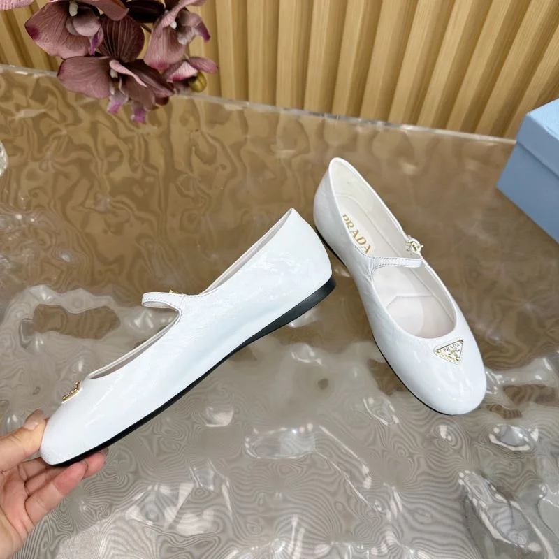 Mirror quality Prada Low Shoes