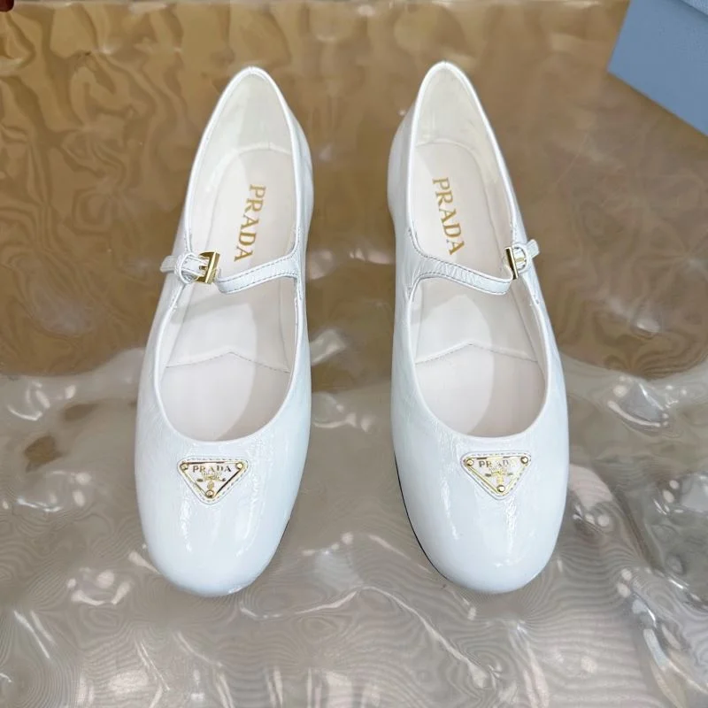 Mirror quality Prada Low Shoes
