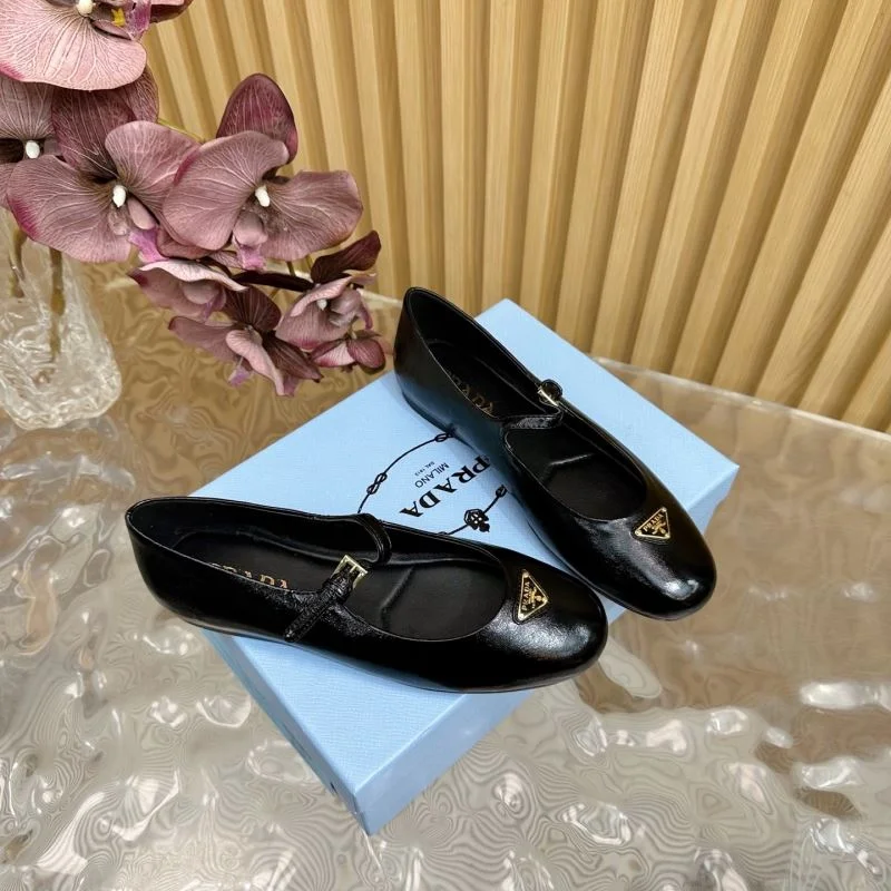 Low-cost Prada Low Shoes