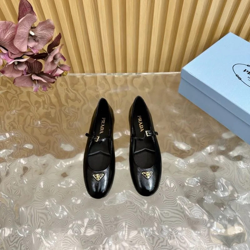 Low-cost Prada Low Shoes