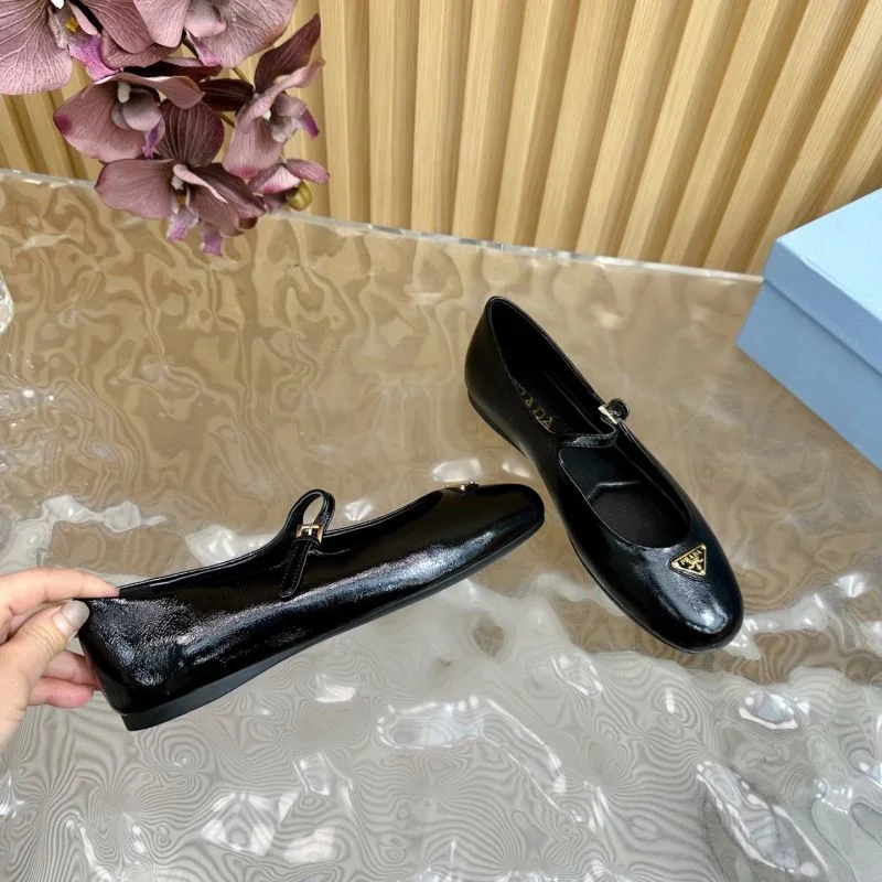 Low-cost Prada Low Shoes