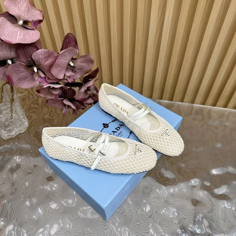 Mirror quality Prada Low Shoes