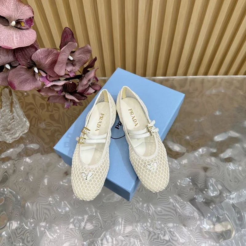 Mirror quality Prada Low Shoes