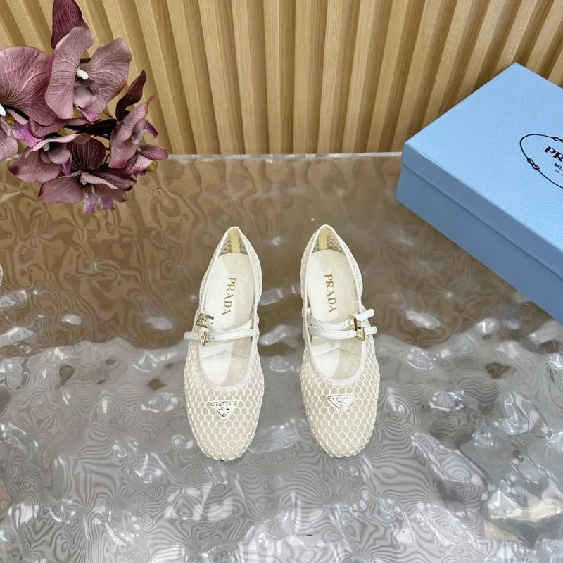 Mirror quality Prada Low Shoes