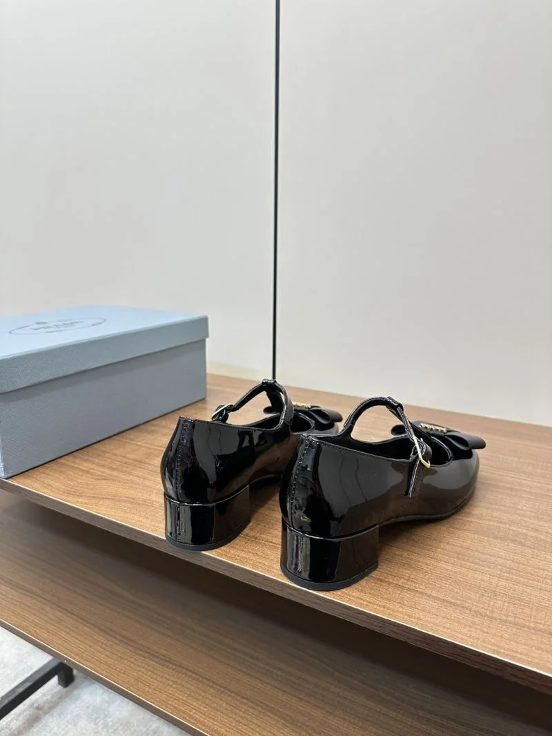 High accuracy Prada Low Shoes