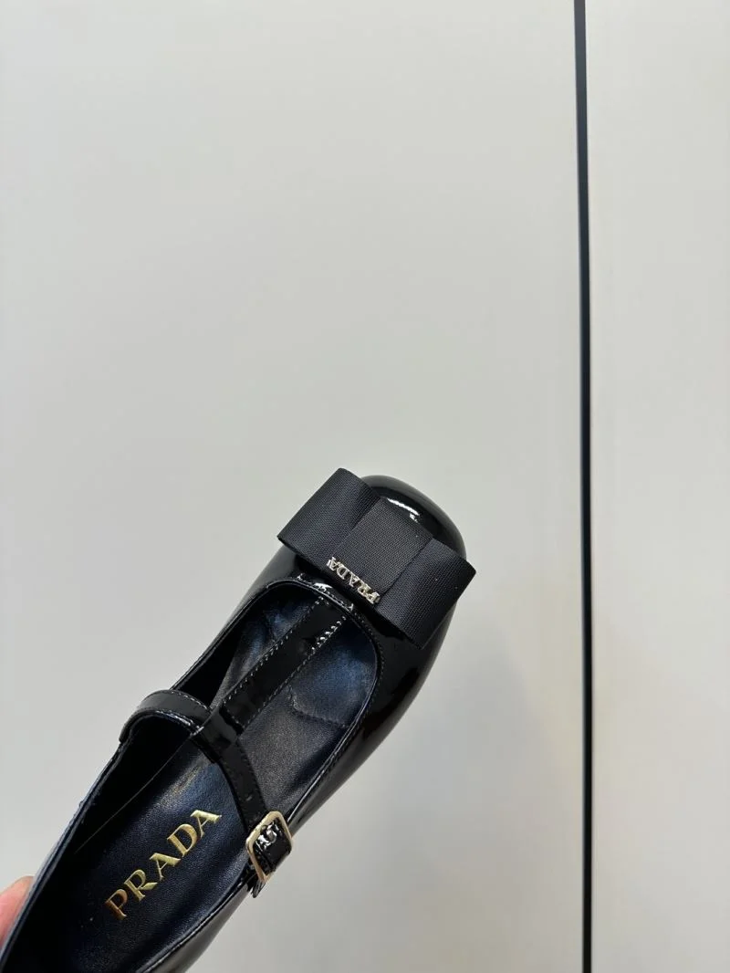 High accuracy Prada Low Shoes