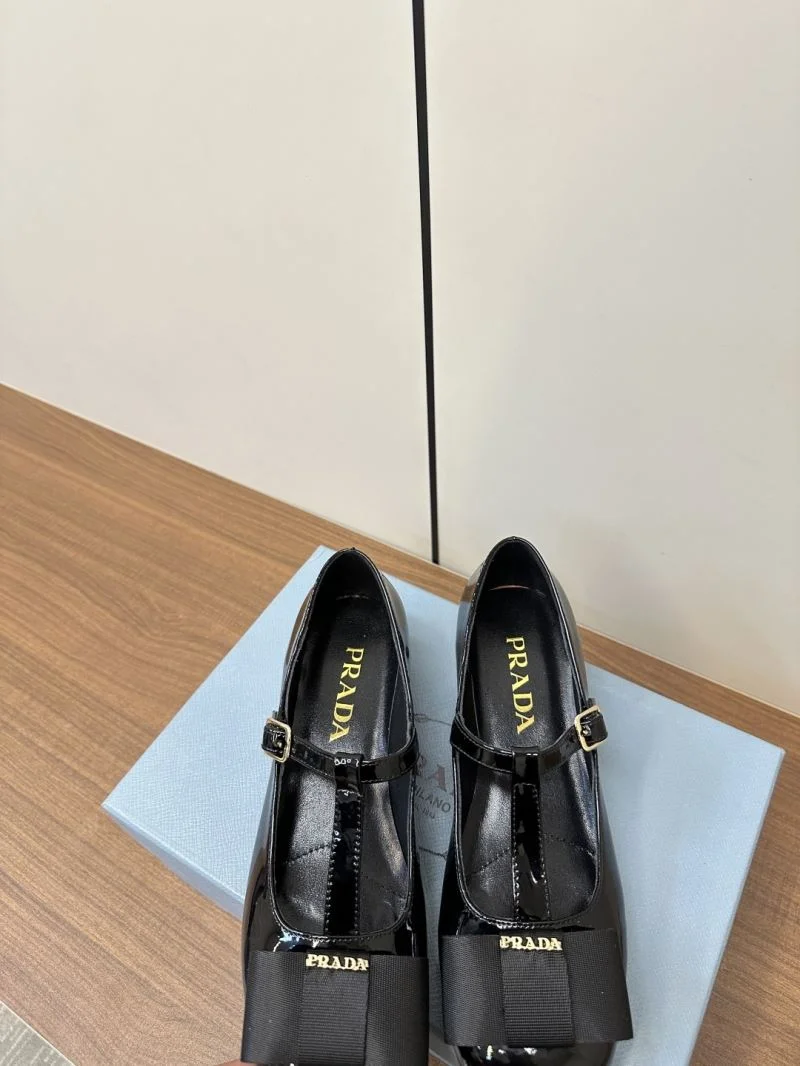 High accuracy Prada Low Shoes