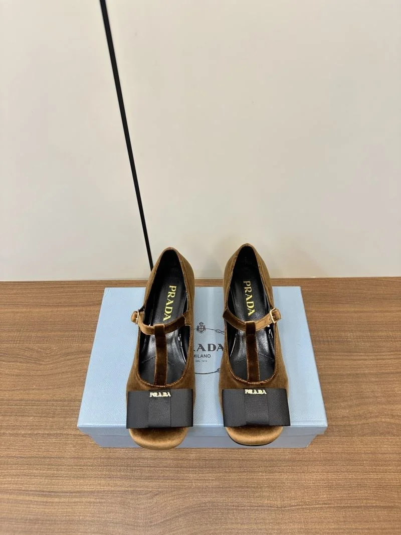 Prada Low Shoes