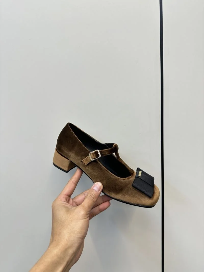 Reasonably priced Prada Low Shoes