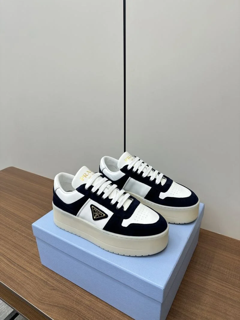 Top match Prada Low Shoes
