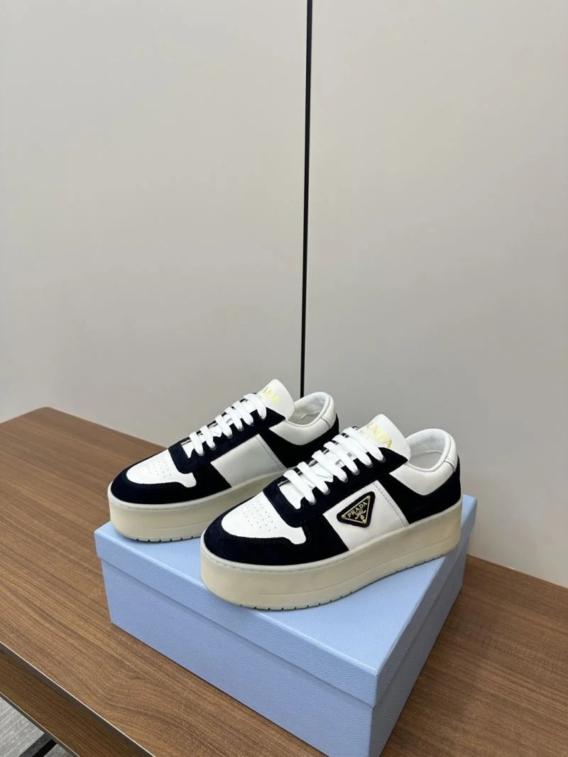 Top match Prada Low Shoes