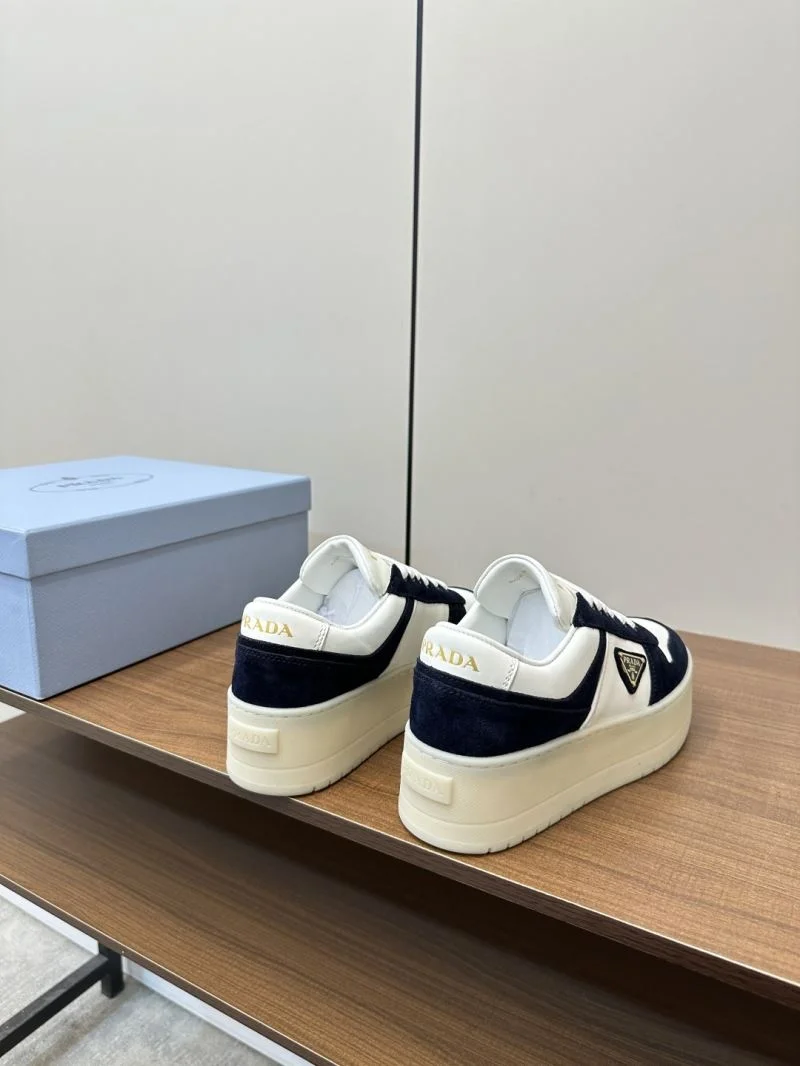 Top match Prada Low Shoes