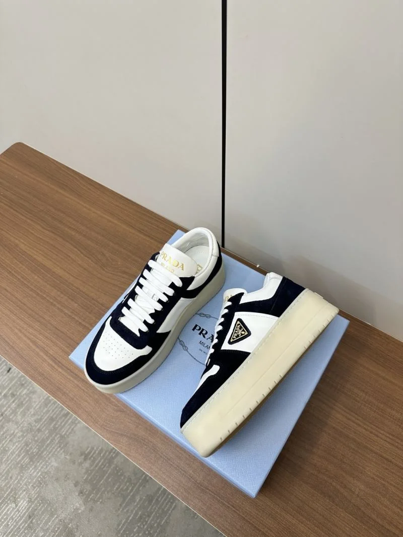 Top match Prada Low Shoes