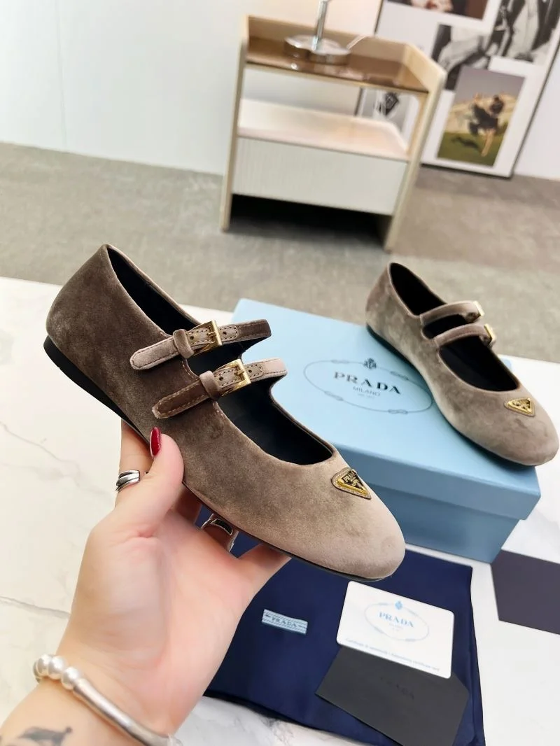 Prada Low Shoes