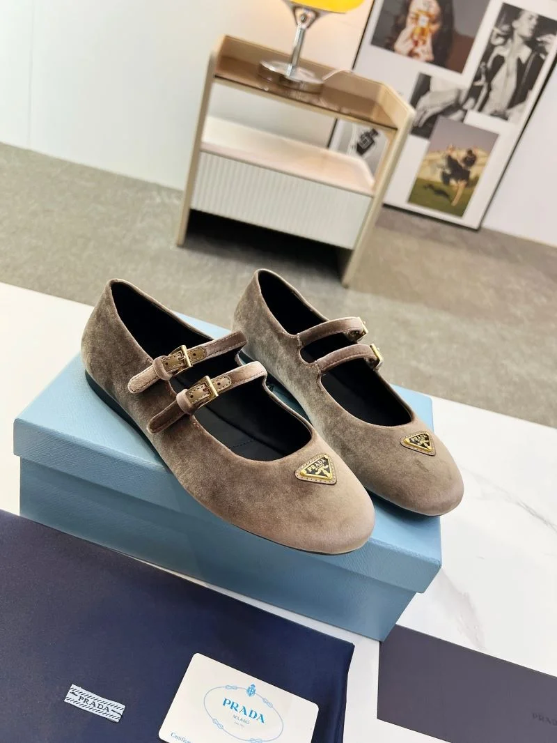 Original Prada Low Shoes