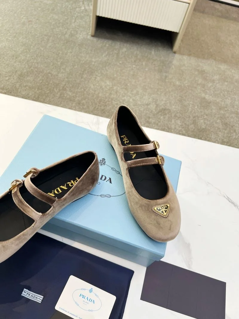 Original Prada Low Shoes