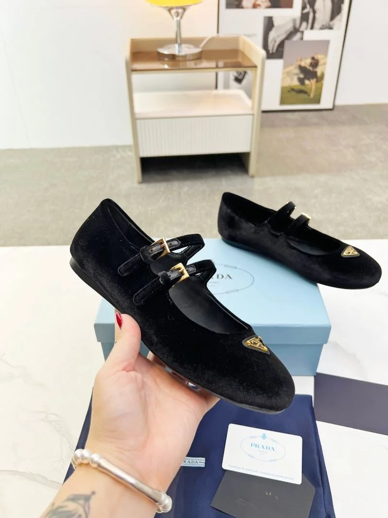 High accuracy Prada Low Shoes